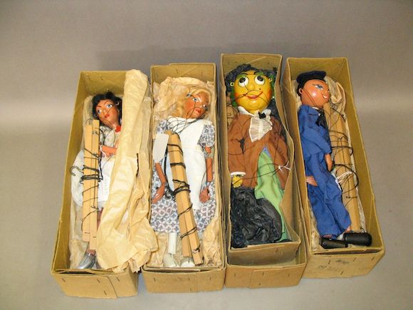 Bonhams : Pelham Puppet Alice in Wonderland 4