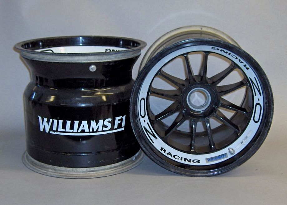 Bonhams Cars : A set of 2000 Williams-BMW FW22 front wheel rims,