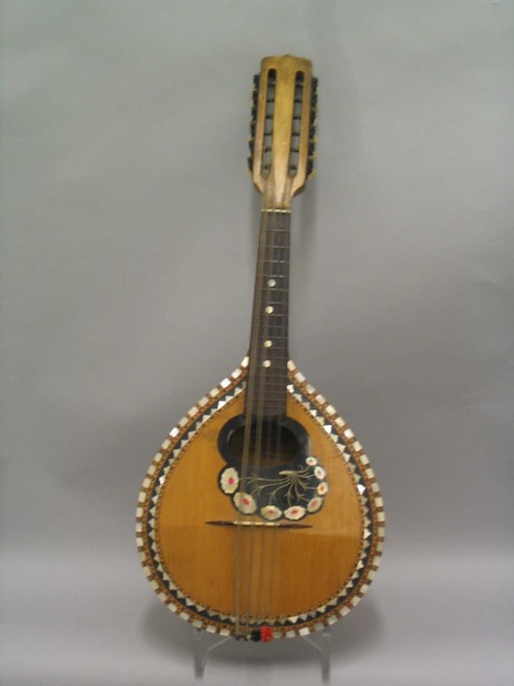 Bonhams : A 12 string Mandolin circa 1920