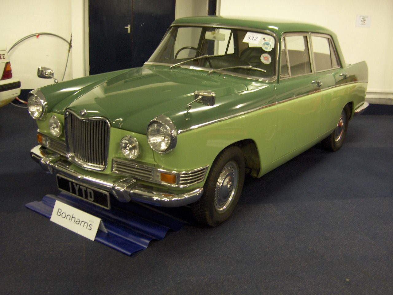 Bonhams Cars : 1968 Riley 4/72 Saloon Chassis no. RH53 242681 Engine no ...