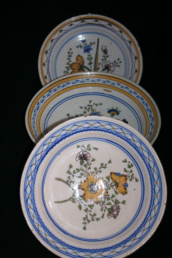 Bonhams : Three Spanish tin glazed dishes, 18th century