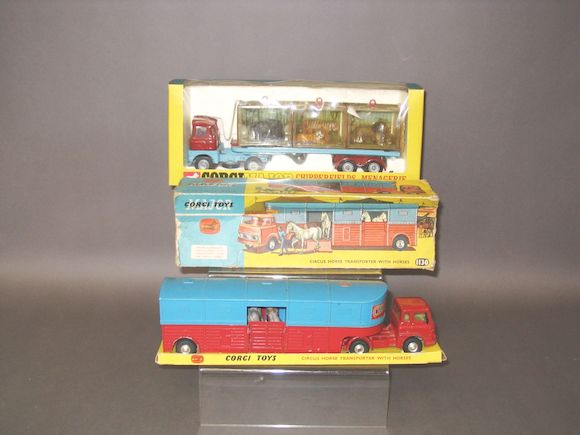 Bonhams : Corgi 1139 Chipperfields Menagerie, 2