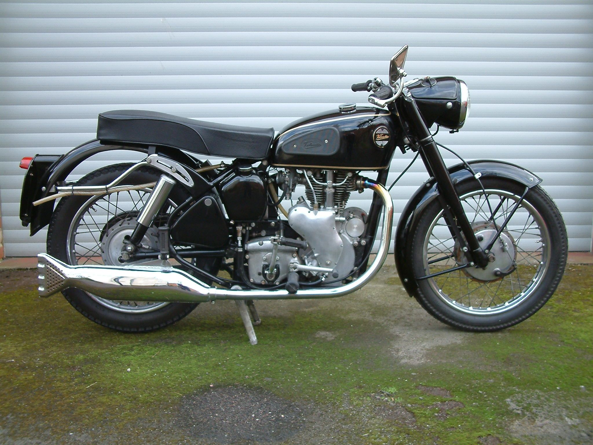 Bonhams Cars : 1957 Velocette 349cc Viper Frame no. 662039 Engine no ...