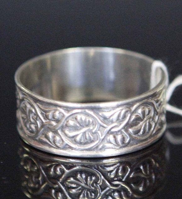 Bonhams : Alexander Ritchie A silver napkin ring