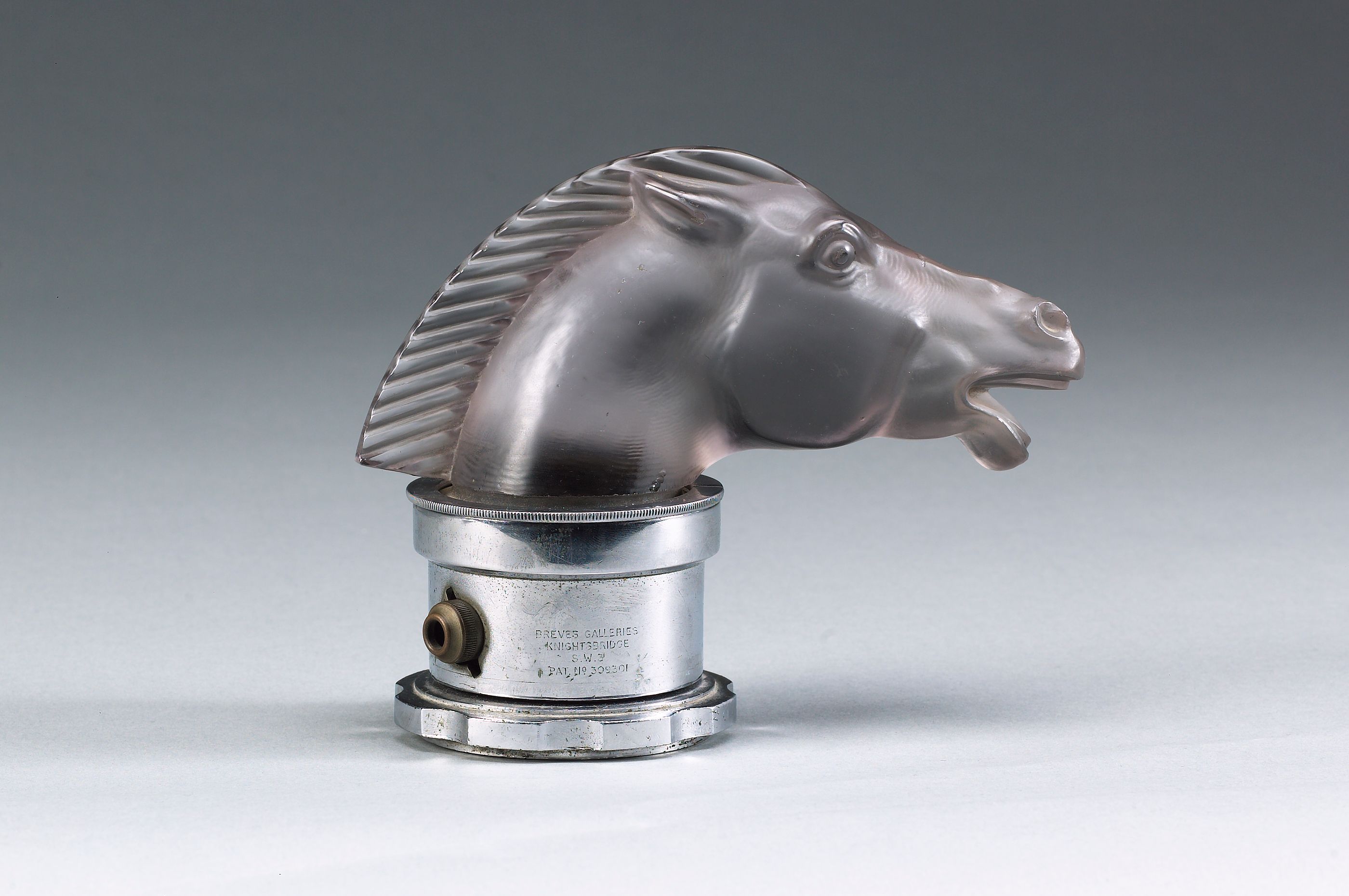 Bonhams Cars : An 'Epson' glass mascot by René Lalique, French ...