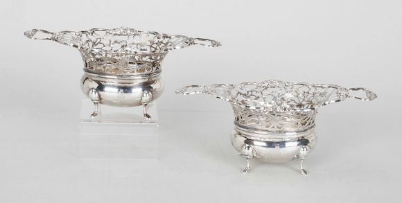 Bonhams : A pair of Victorian twin handled dishes By Frederick ...