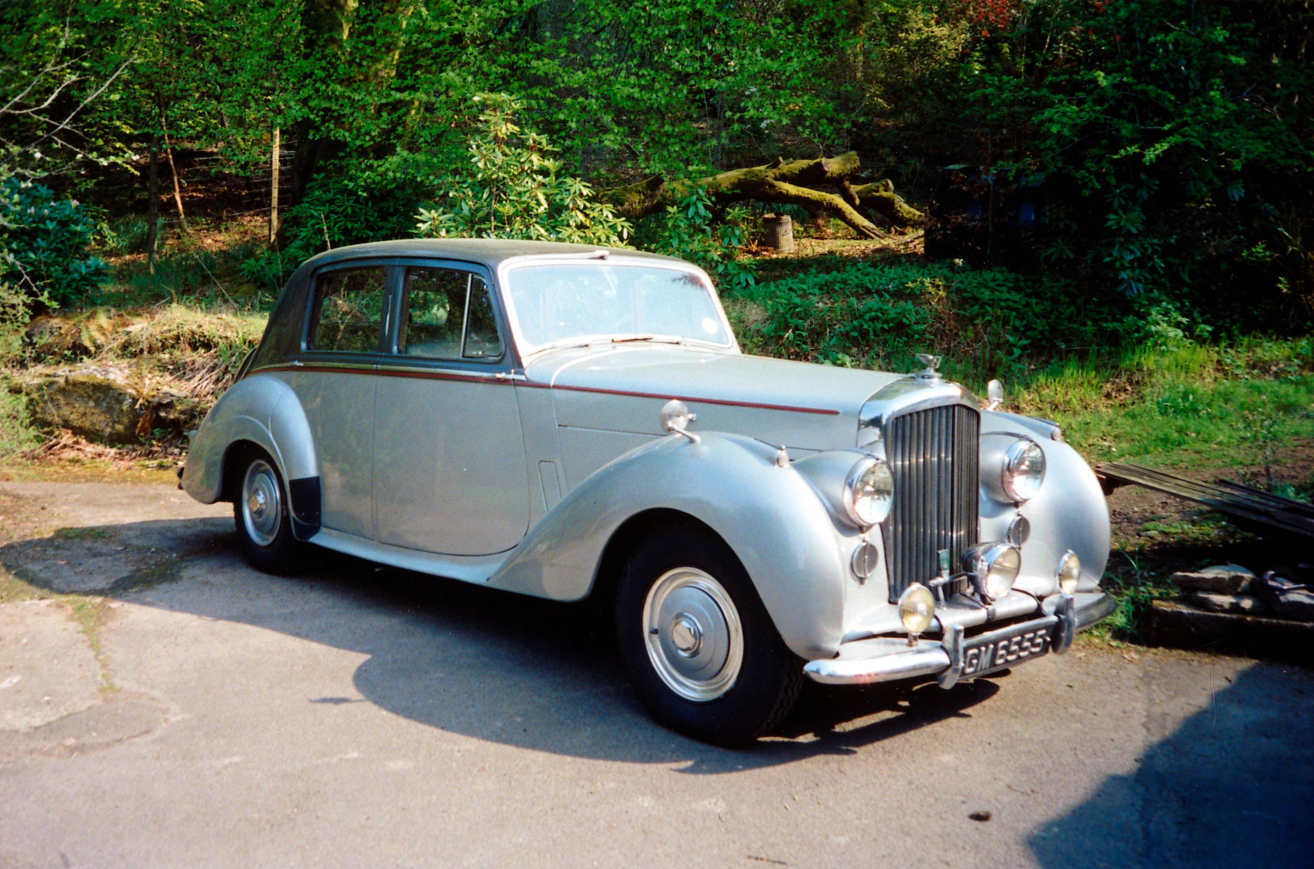 Bonhams Cars : 1954 Bentley R-Type Saloon Chassis no. B187WG Engine no ...
