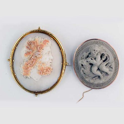 Bonhams : A large Victorian oval shell cameo