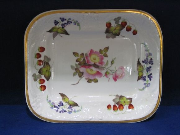 Bonhams : An English porcelain dessert dish painted in Pollard style ...