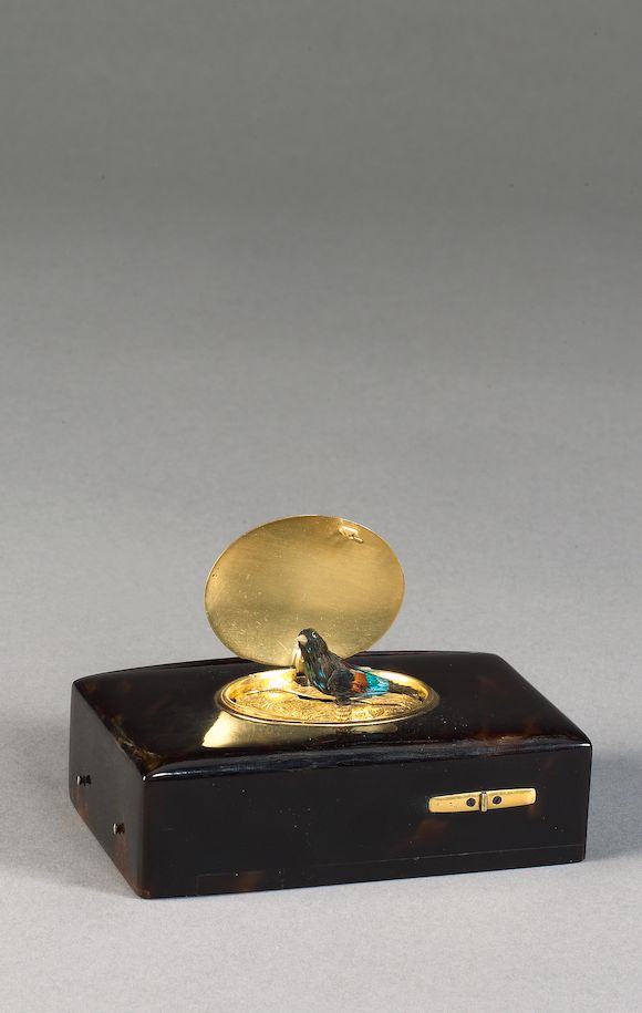 Bonhams : A tortoiseshell and enamel singing bird box, Swiss, circa 1830,
