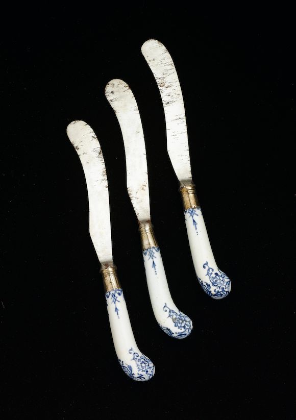 Bonhams : A group of seventeen Bow knife handles circa 1755