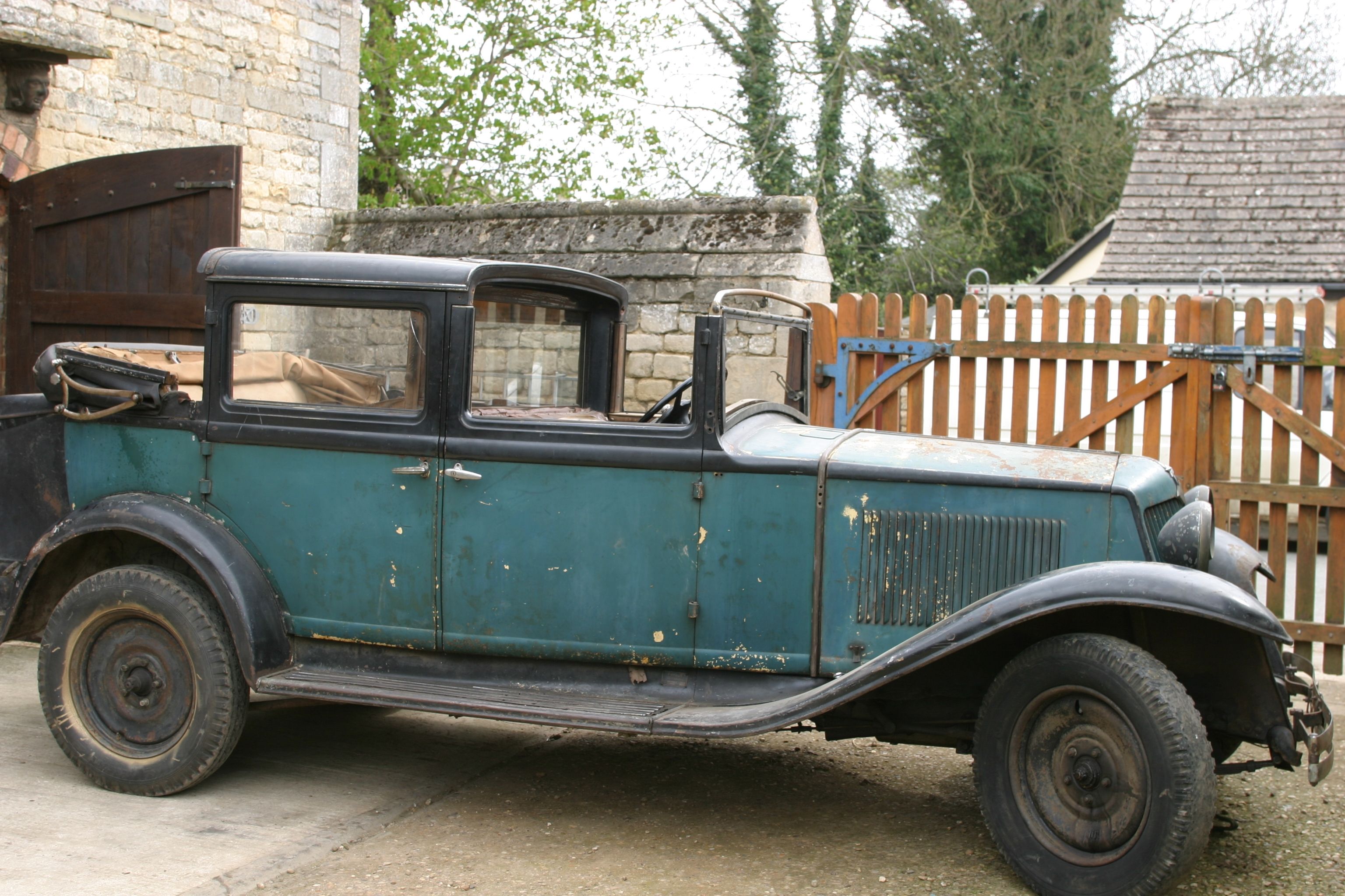 Bonhams Cars : 1929 Renault Vivasix Landaulette de Ville Chassis no ...