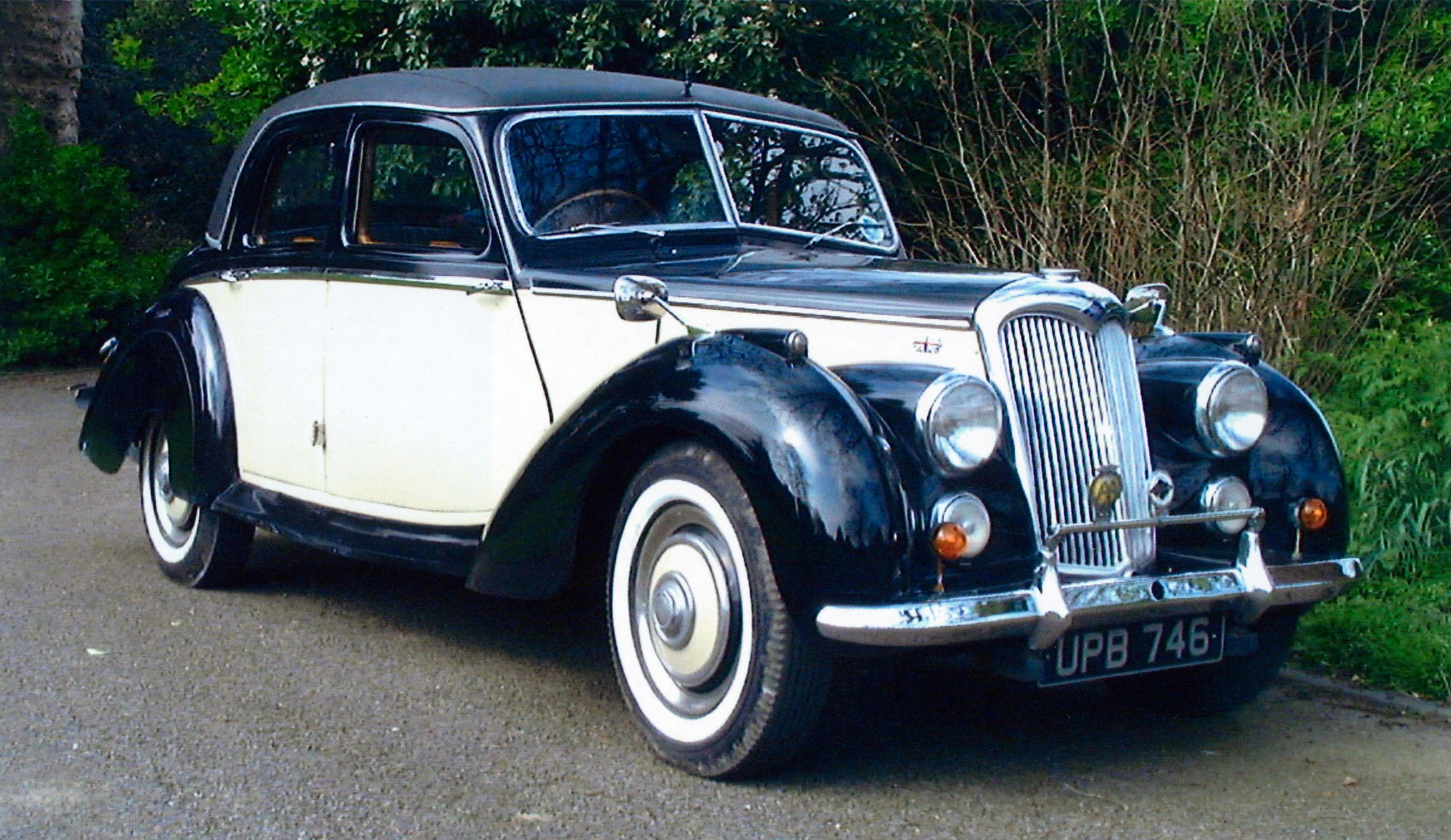 Bonhams Cars : 1953 Riley RME Saloon Chassis no. RME22017 Engine no ...