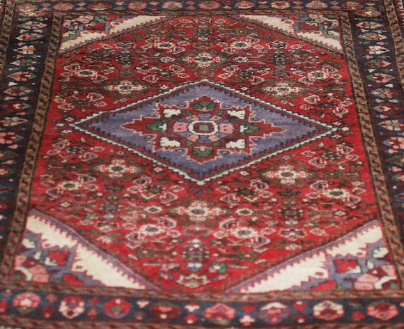 Bonhams : A small Hamadan rug
