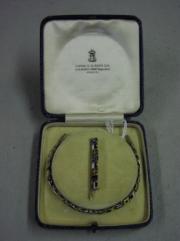 Bonhams : A 9ct gold and enamel International code of signals flag ...