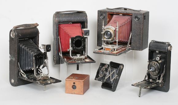 Bonhams : Kodak cameras
