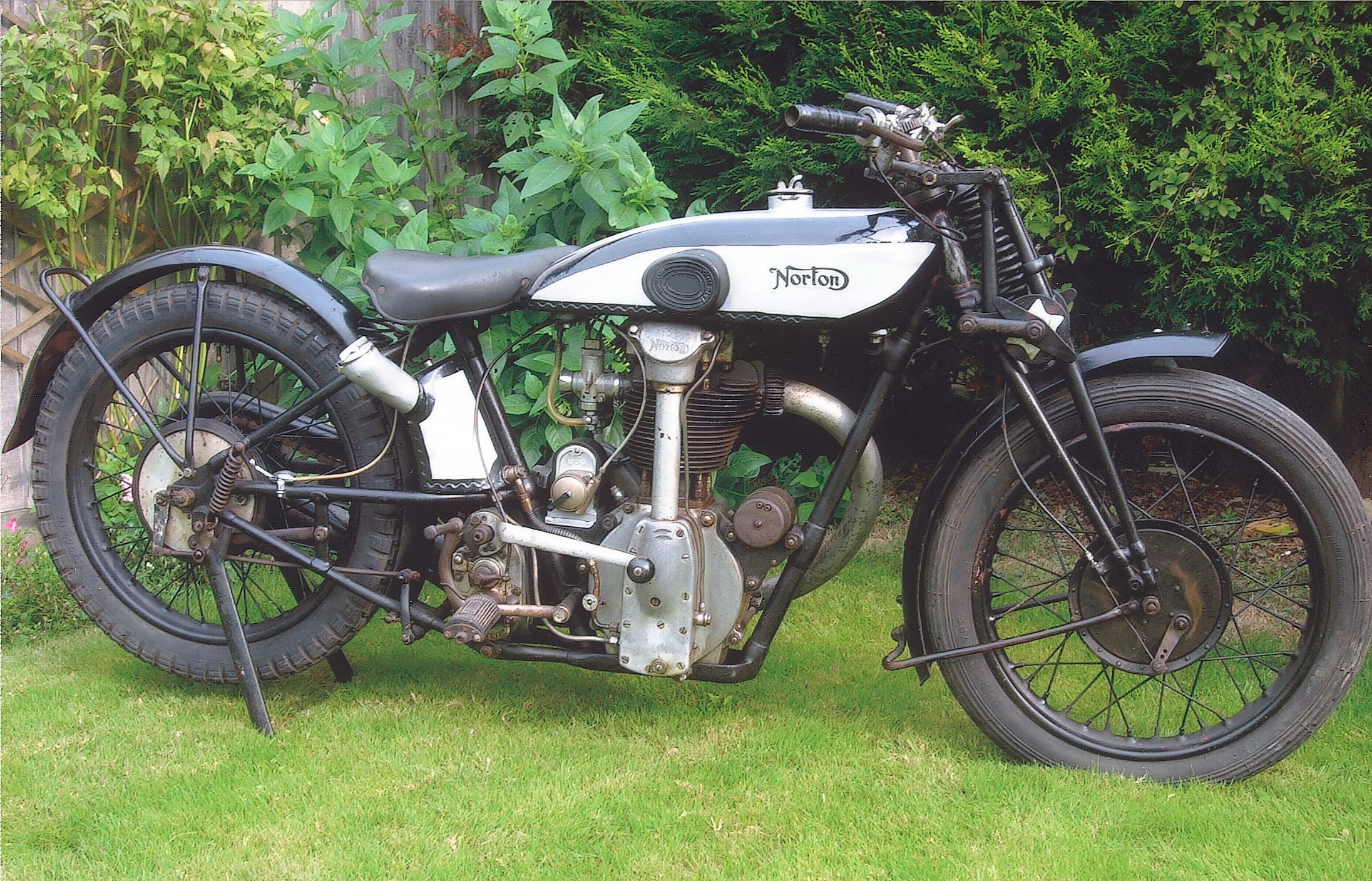 Bonhams Cars : 1928 Norton 490cc CS1 Engine no. 37033