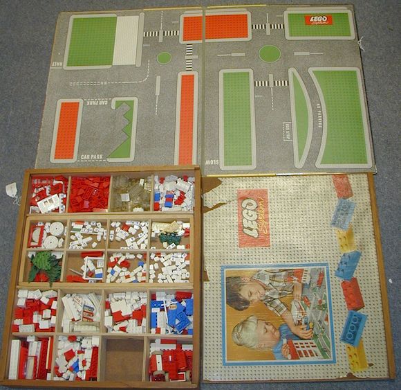 Bonhams : Lego System boxed set