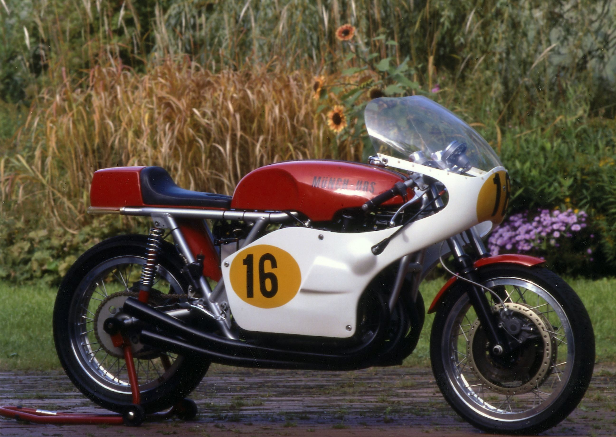 Bonhams Cars : 1970 Münch-URS 500c Grand Prix Racing Motorcycle Frame ...