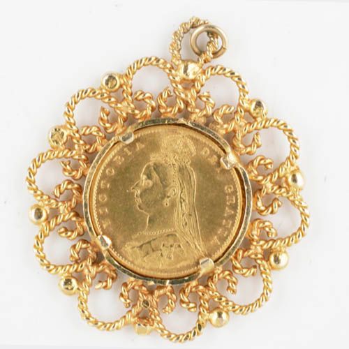 Bonhams : Victoria: Sovereign, 1901, and a half sovereign, 1887, in ...
