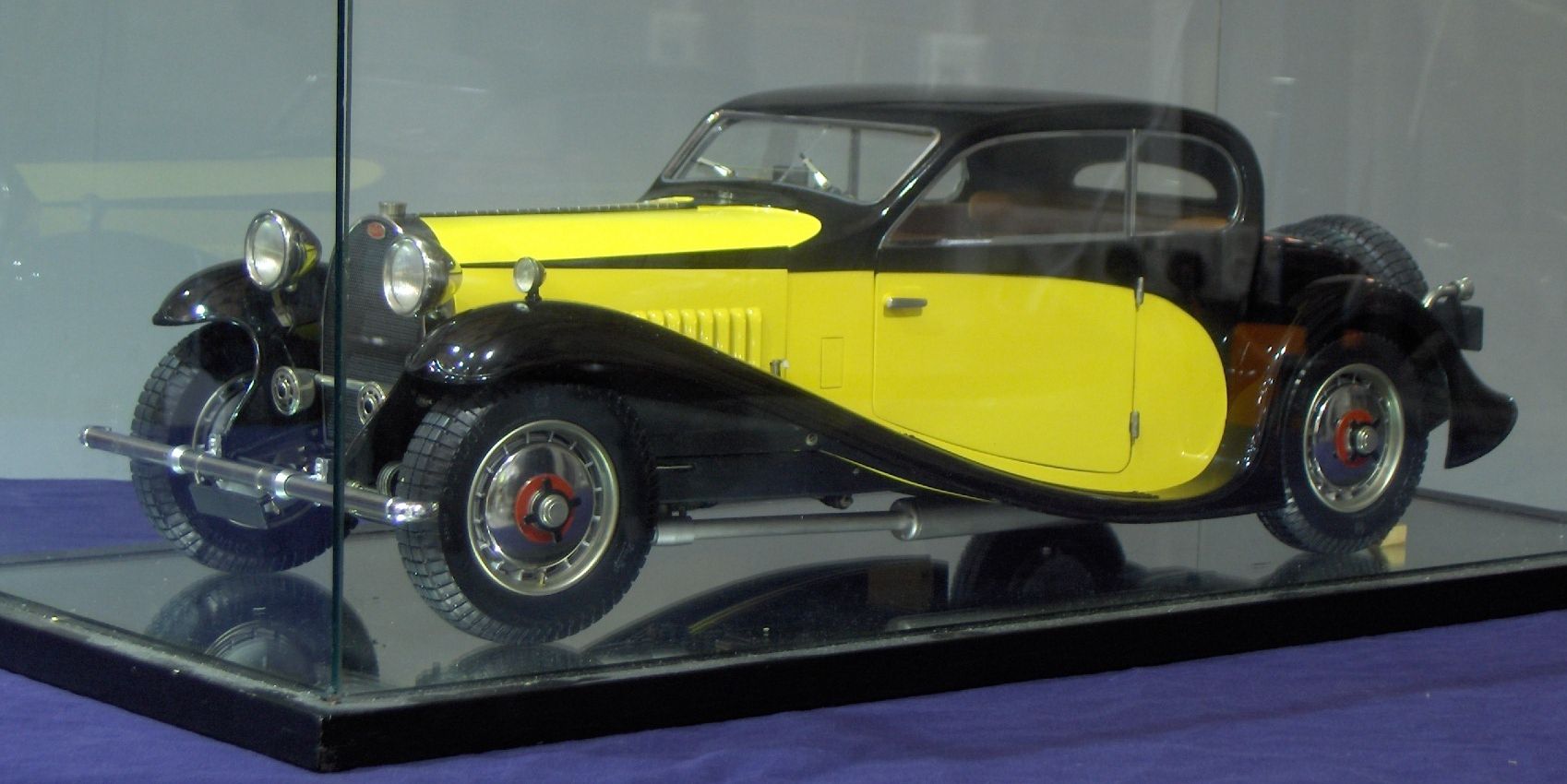 Bonhams Cars : A 1:8 scale Bugatti type 50T by Pocher,