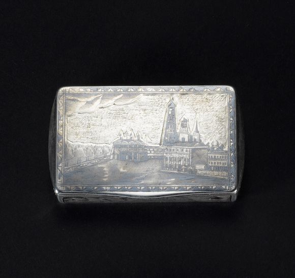 Bonhams : A 19th century Russian silver gilt and niello snuff box. by ...
