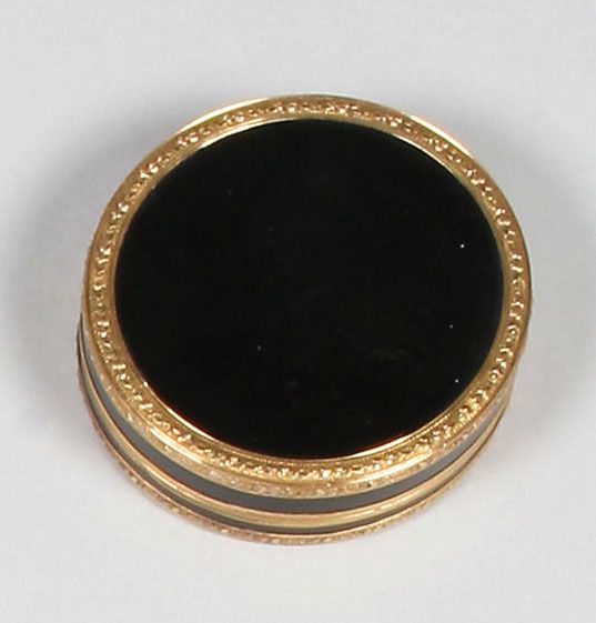 Bonhams : A late 18th century tortoiseshell and gold mounted circular ...
