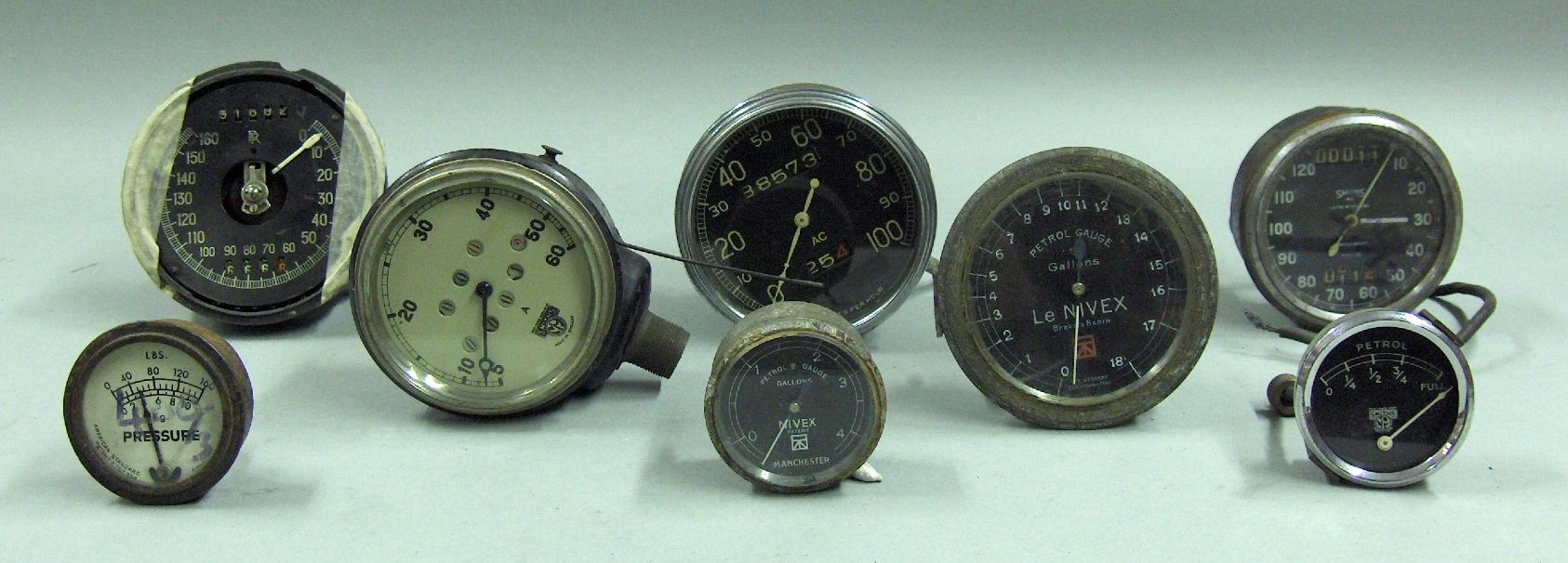 Bonhams Cars : Assorted dashboard instruments,