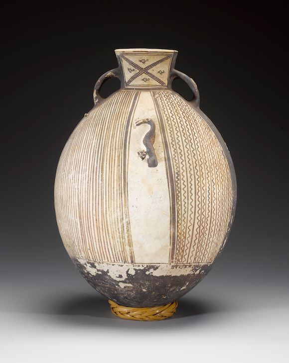 Bonhams : A large Chancay pottery jar 15in (38cm)