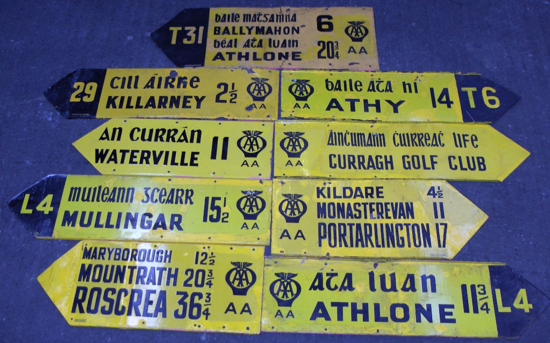 Bonhams Cars : Nine AA direction signs, Irish,