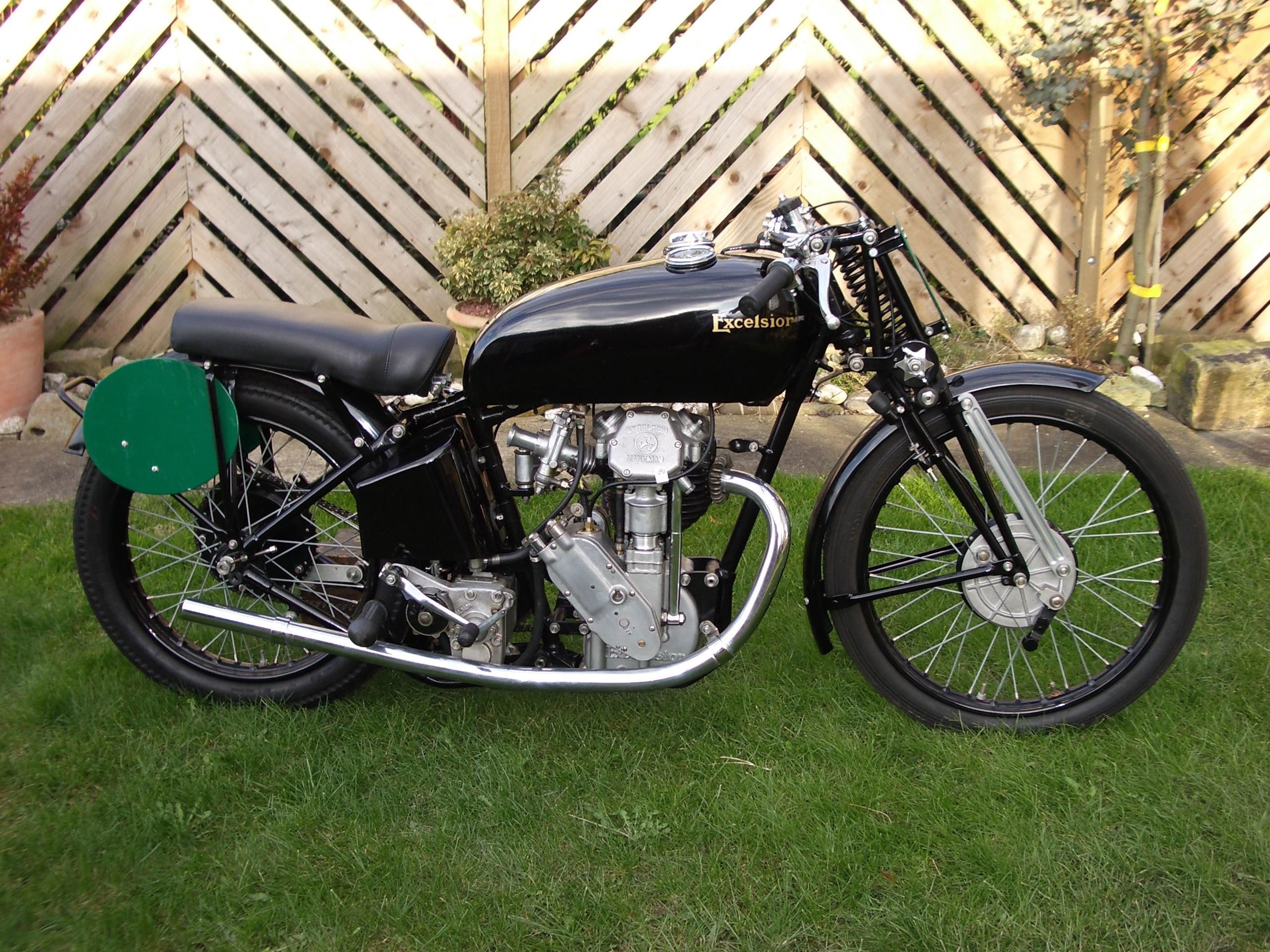 c.1937 Excelsior 250cc Manxman Racing Motorcycle Frame no. MF473 Engine ...