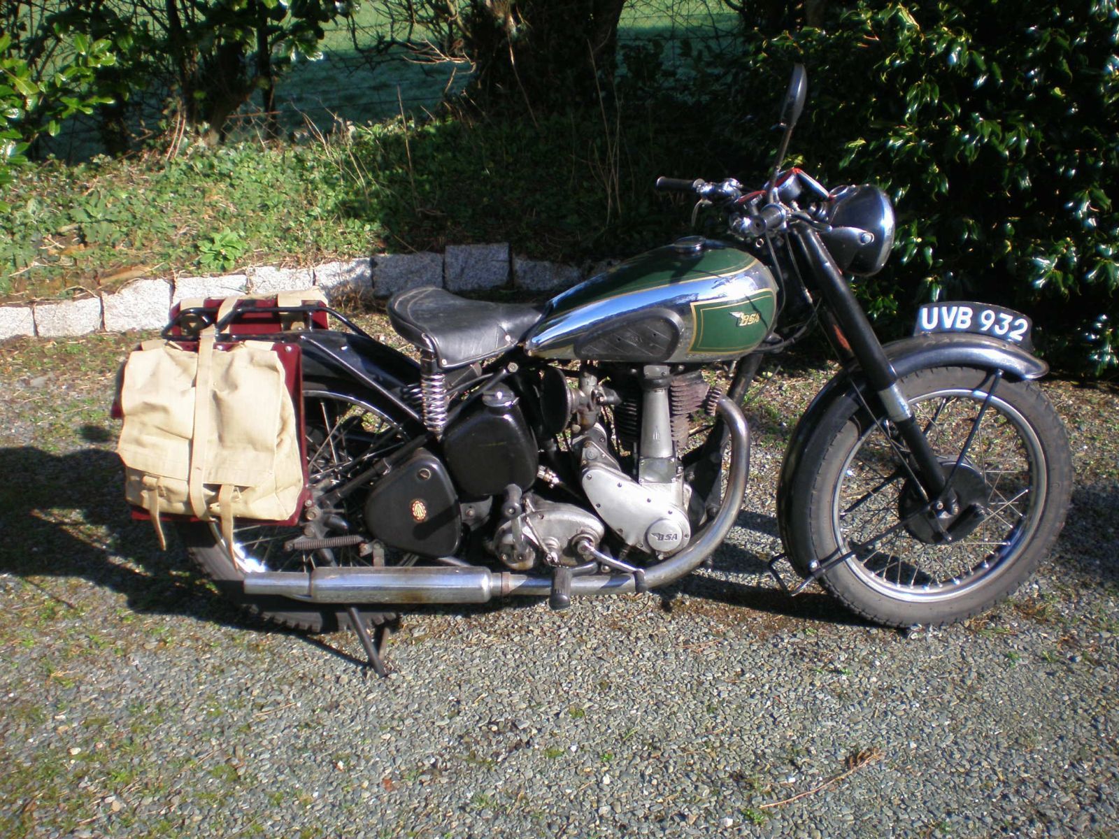 Bonhams Cars : 1948 BSA 499cc M33 Frame no. YM20T 4105 Engine no. YM33 1036