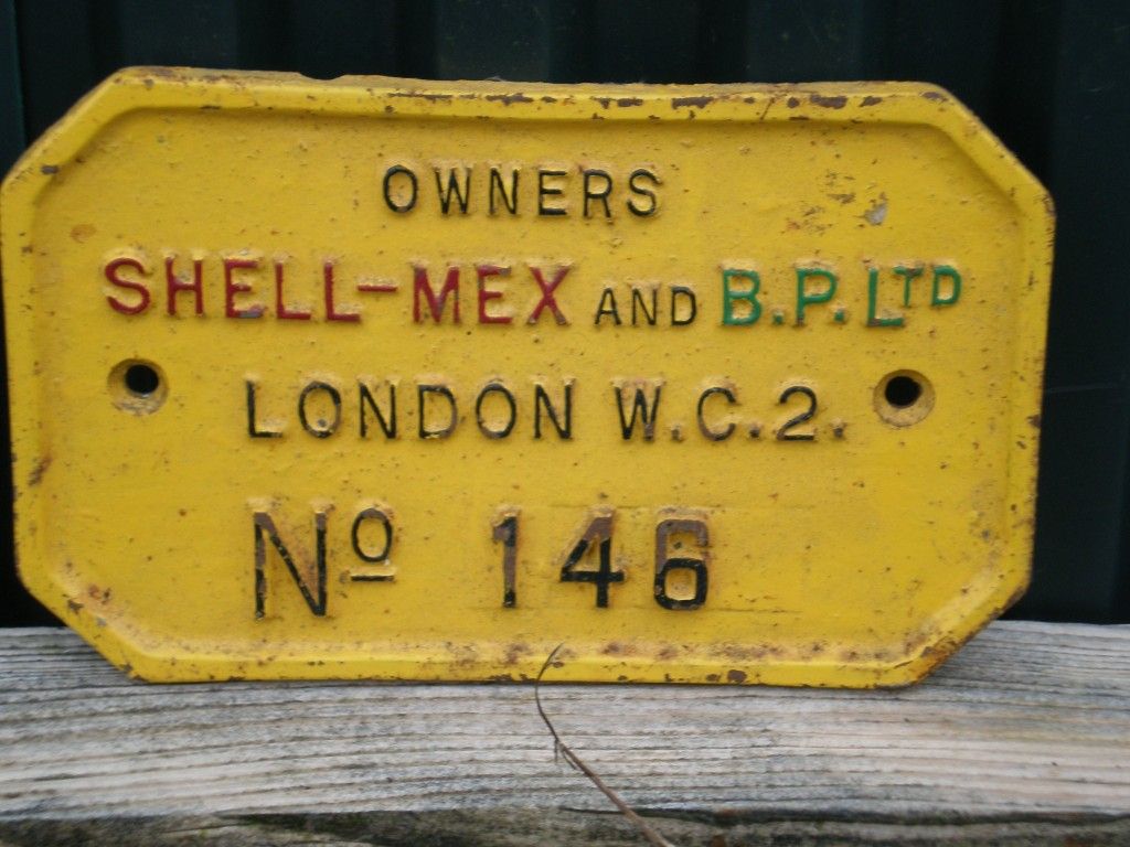 Bonhams Cars : A Shell-Mex BP Owners cast alloy plaque,