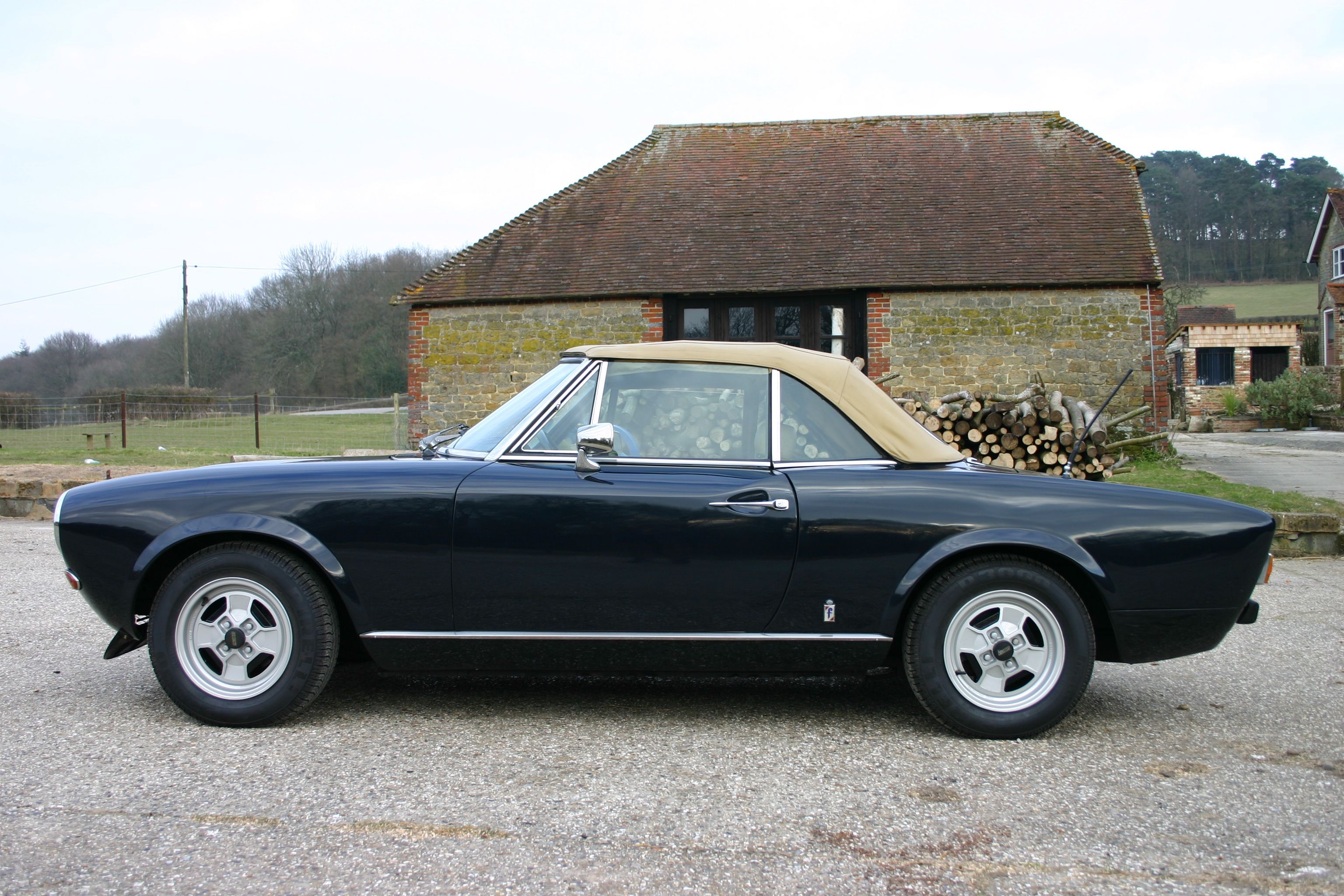 Bonhams Cars : 1977 FIAT 124 Spider Chassis no. 124CS10114172