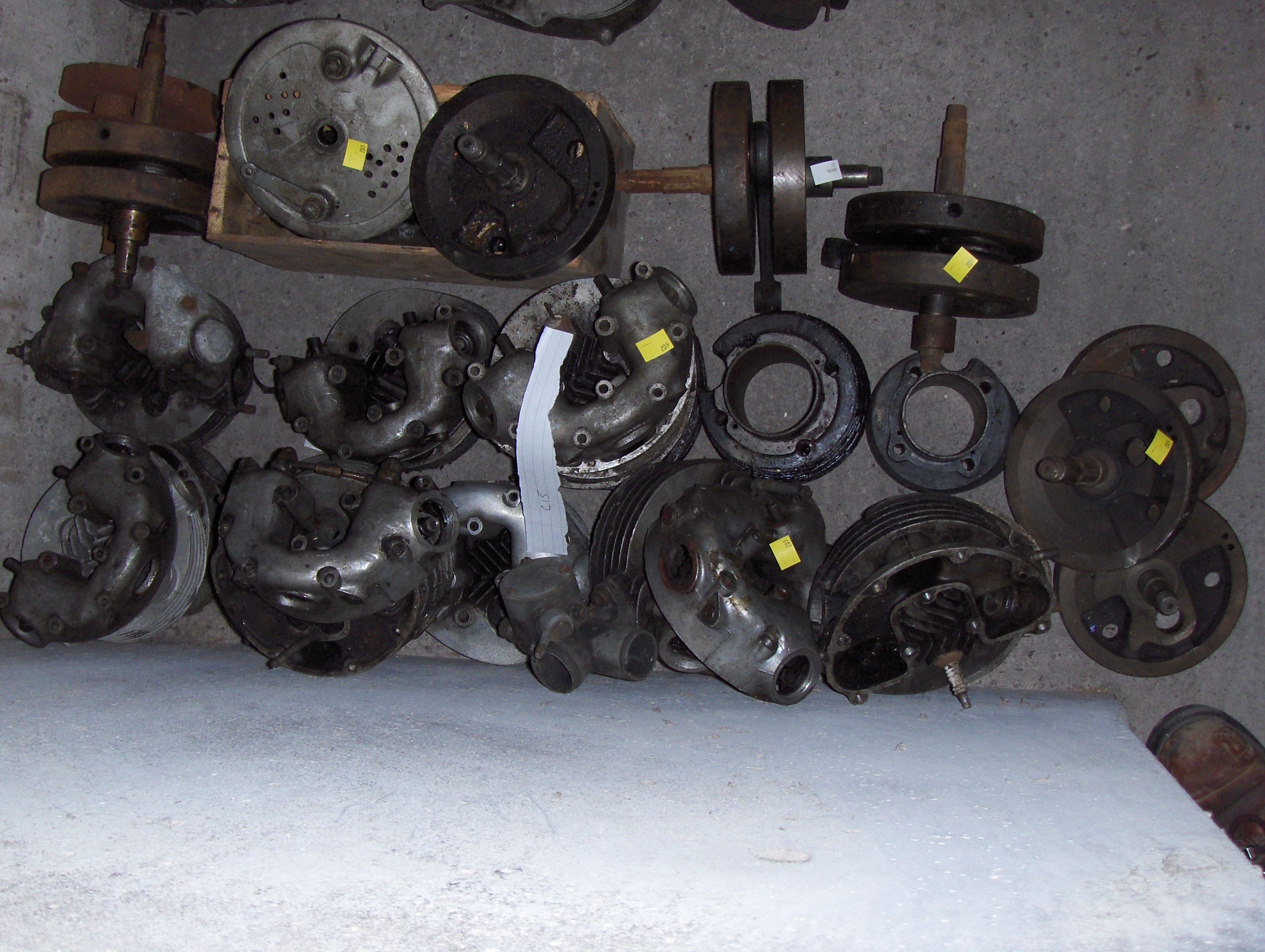 Bonhams Cars : A quantity of BSA C15 cylinder heads,