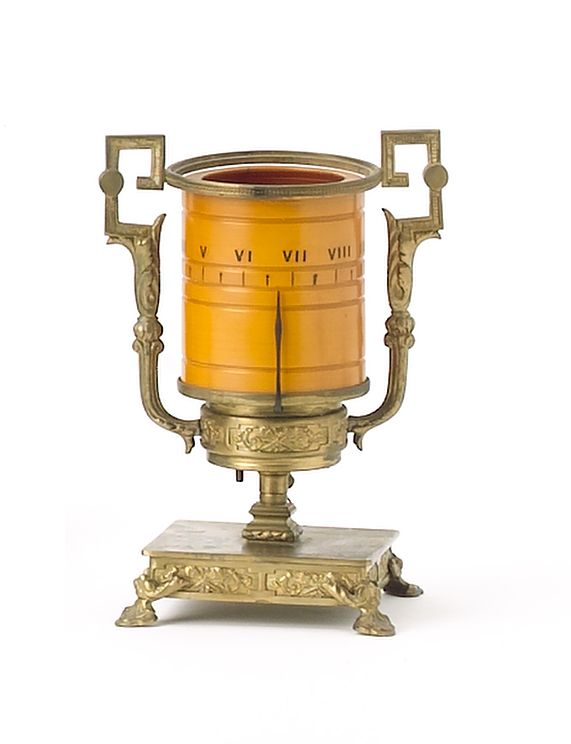 Bonhams : An early 20th Century French annular night timepiece, unsigned,