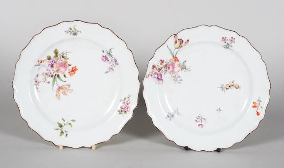Bonhams : A pair of Chelsea red anchor plates