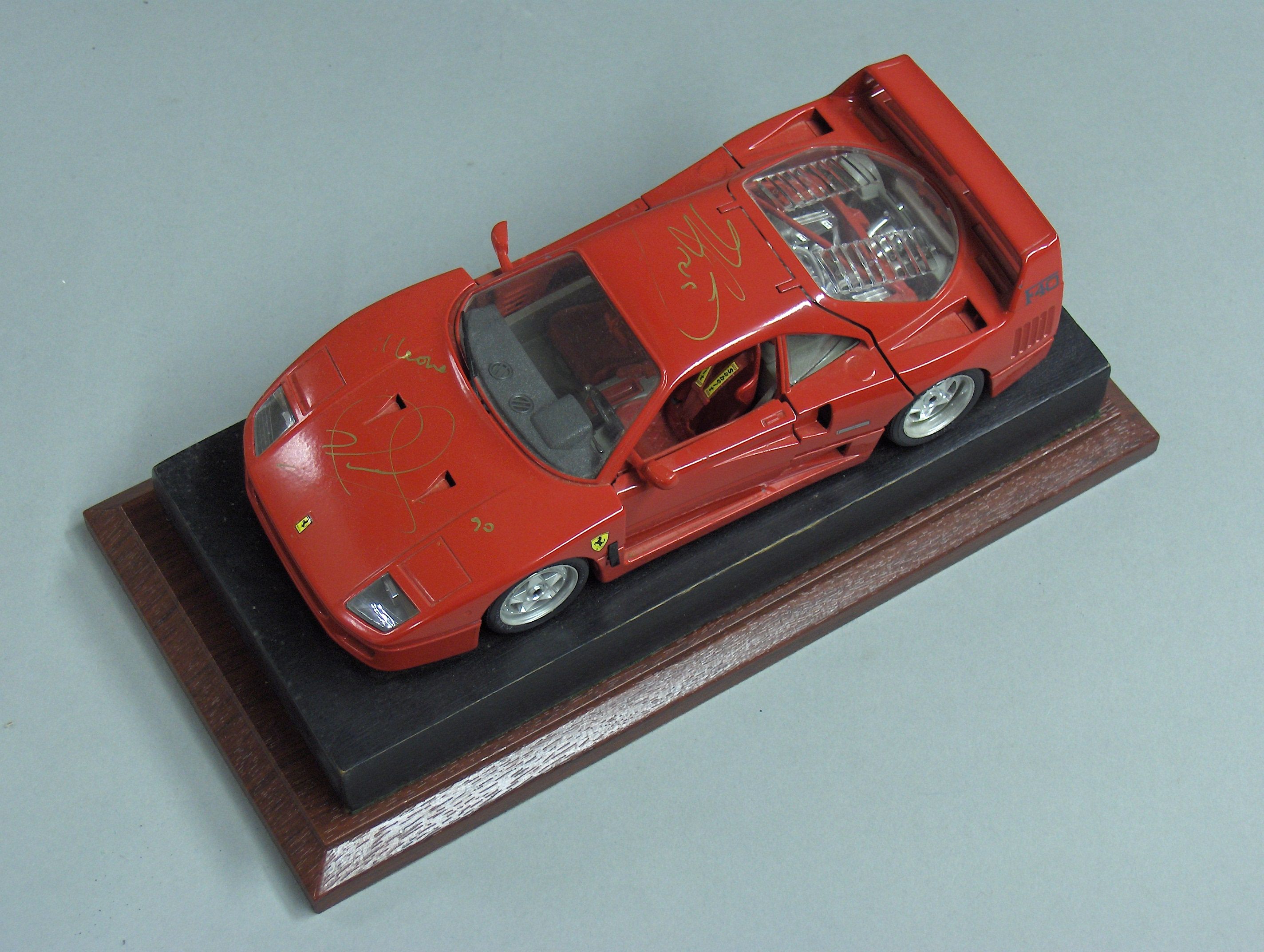 Bonhams Cars : A model of a Ferrari F40 signed by Nigel Mansell and ...