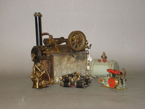 Bonhams : A collection of useful model steam engine related items. lot