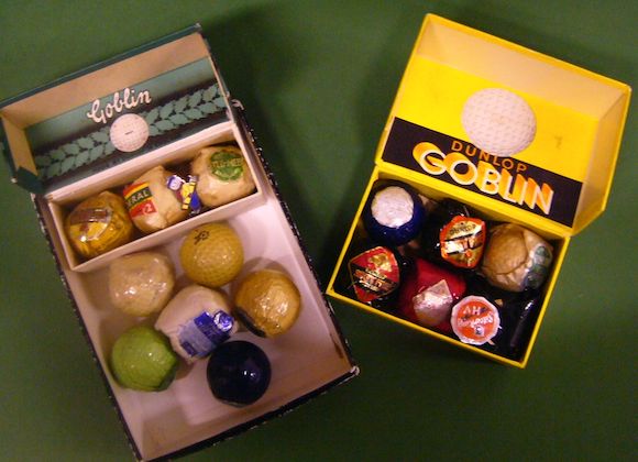 Bonhams : A collection of wrapped small sized golf balls