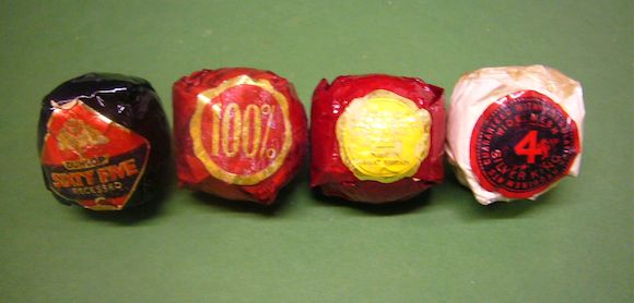 Bonhams : A small collection of wrapped golf balls