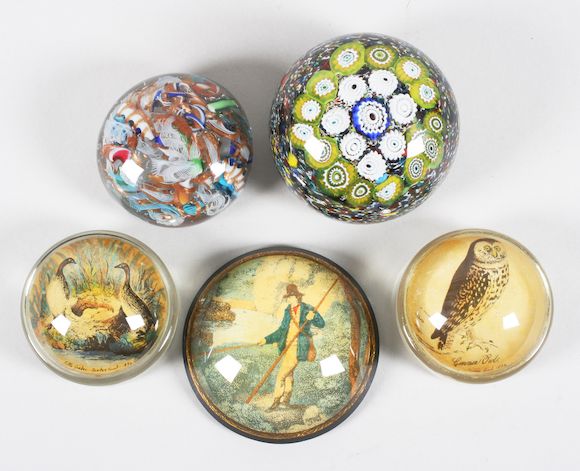 Bonhams : Five paperweights 19th and 20th Century