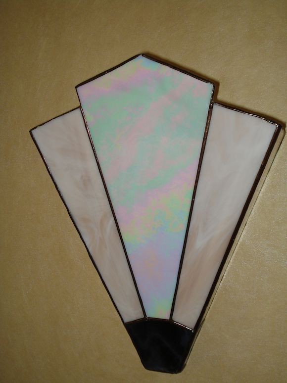 Bonhams : A pair of coloured glass uplighters