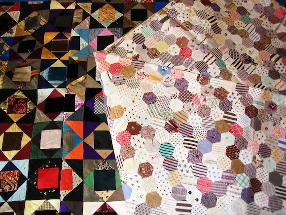 Bonhams : An hexagonal cotton patchwork quilt