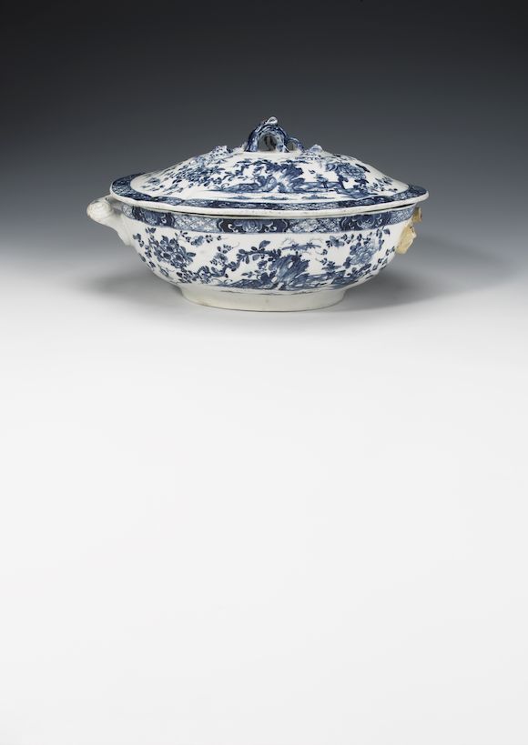 Bonhams : A massive and very rare Worcester tureen and cover circa 1754