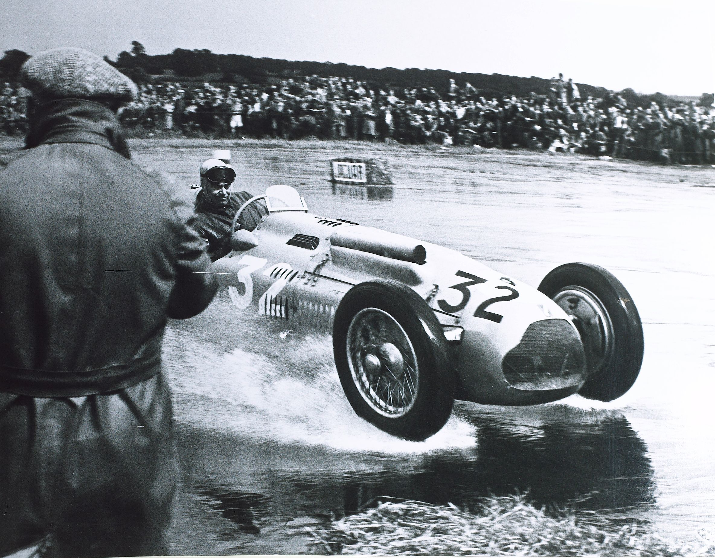 Bonhams Cars : A personal album of 'Motor Racing' photographs by ...