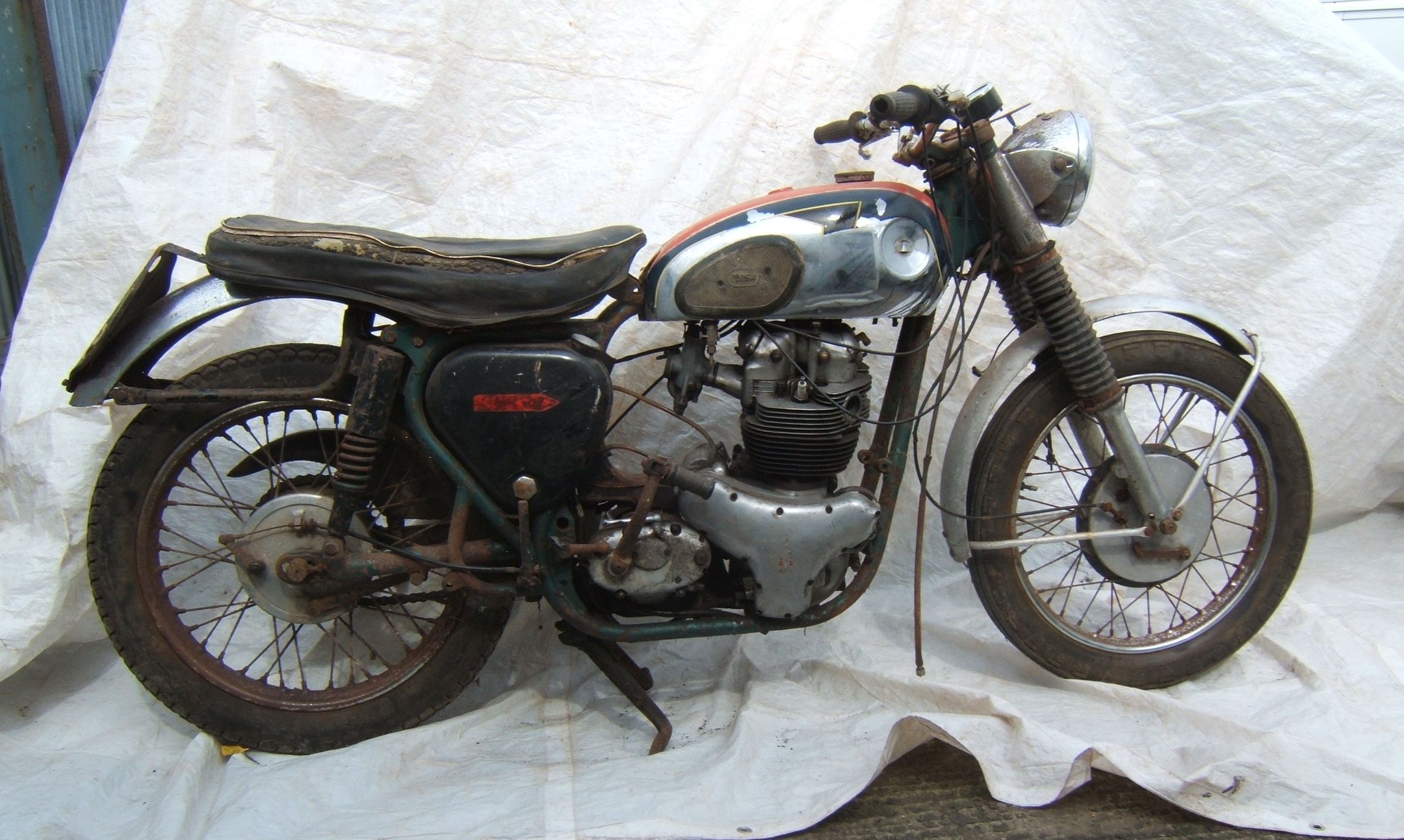 Bonhams Cars : 1958 BSA 649cc A10 Super Rocket Frame no. 74790 Engine ...