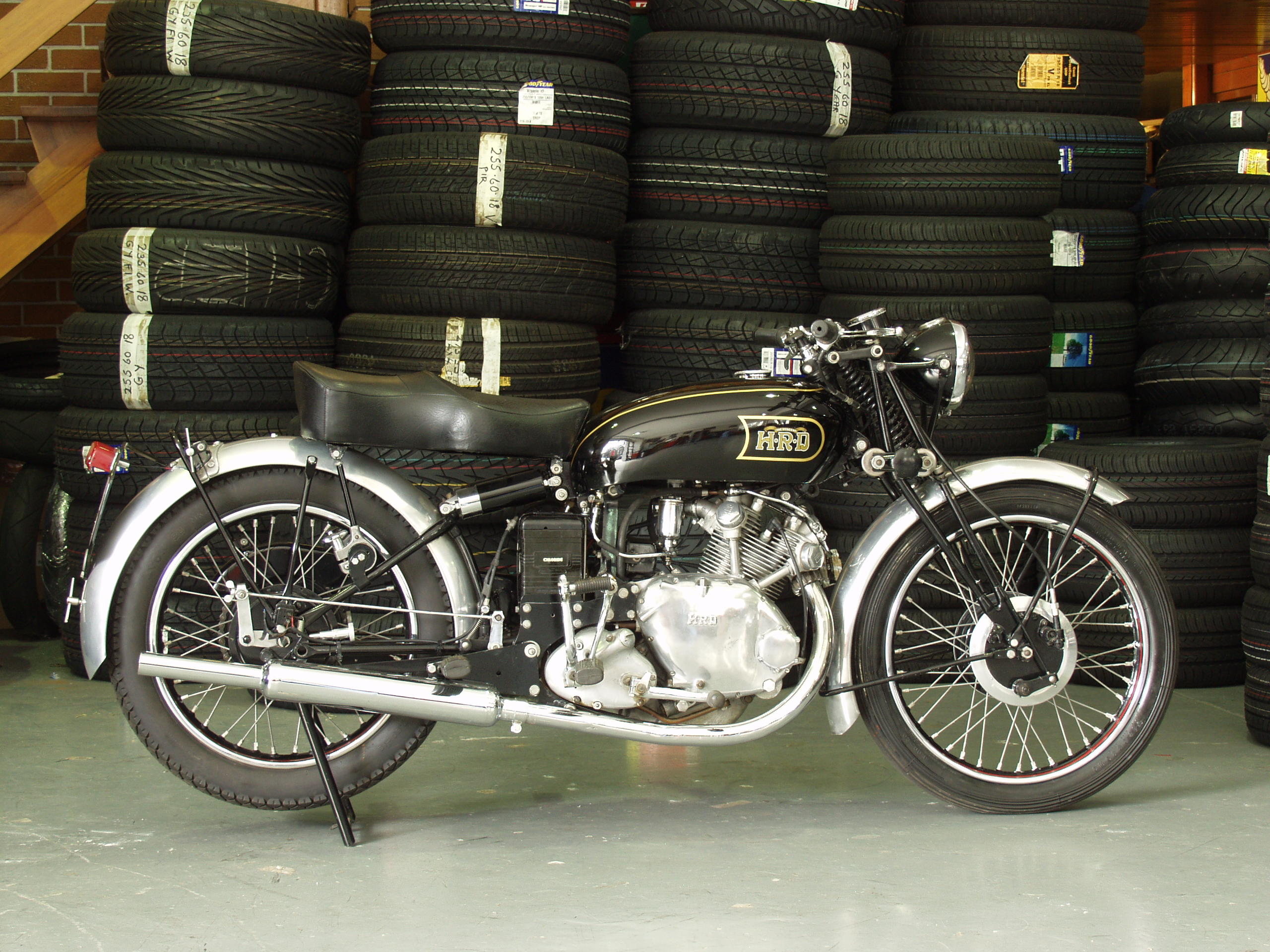 c.1950 Vincent-HRD 998cc Rapide Frame no. RC5210 Engine no. F10AB/1/ ...