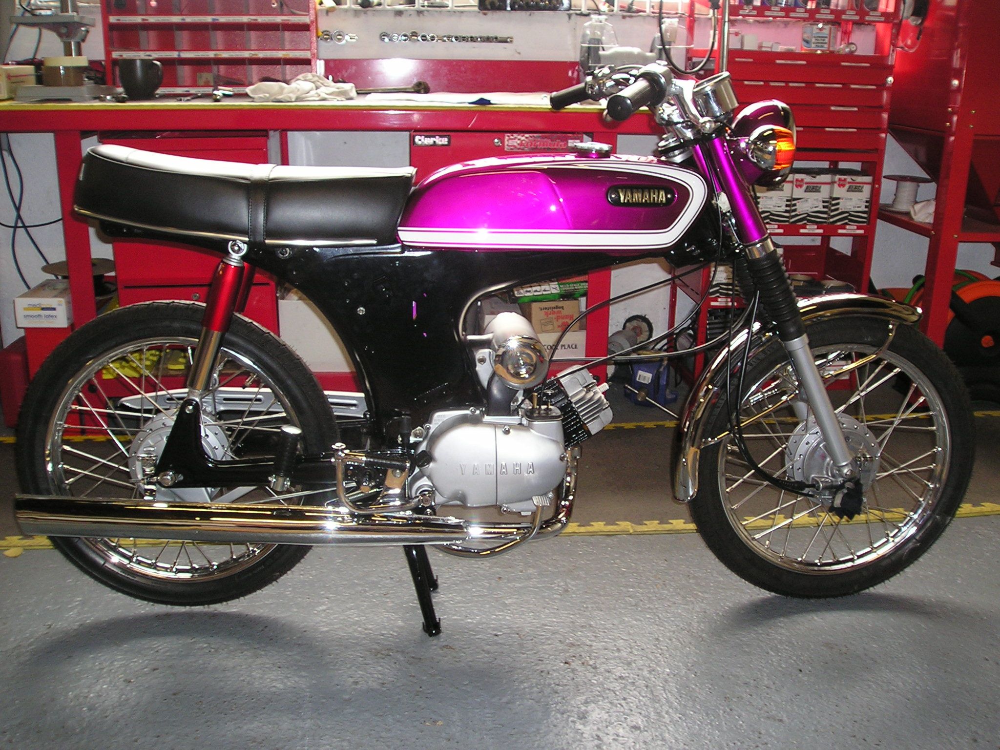 Bonhams Cars : 1974 Yamaha 49cc FS1-E Engine no. 894027215