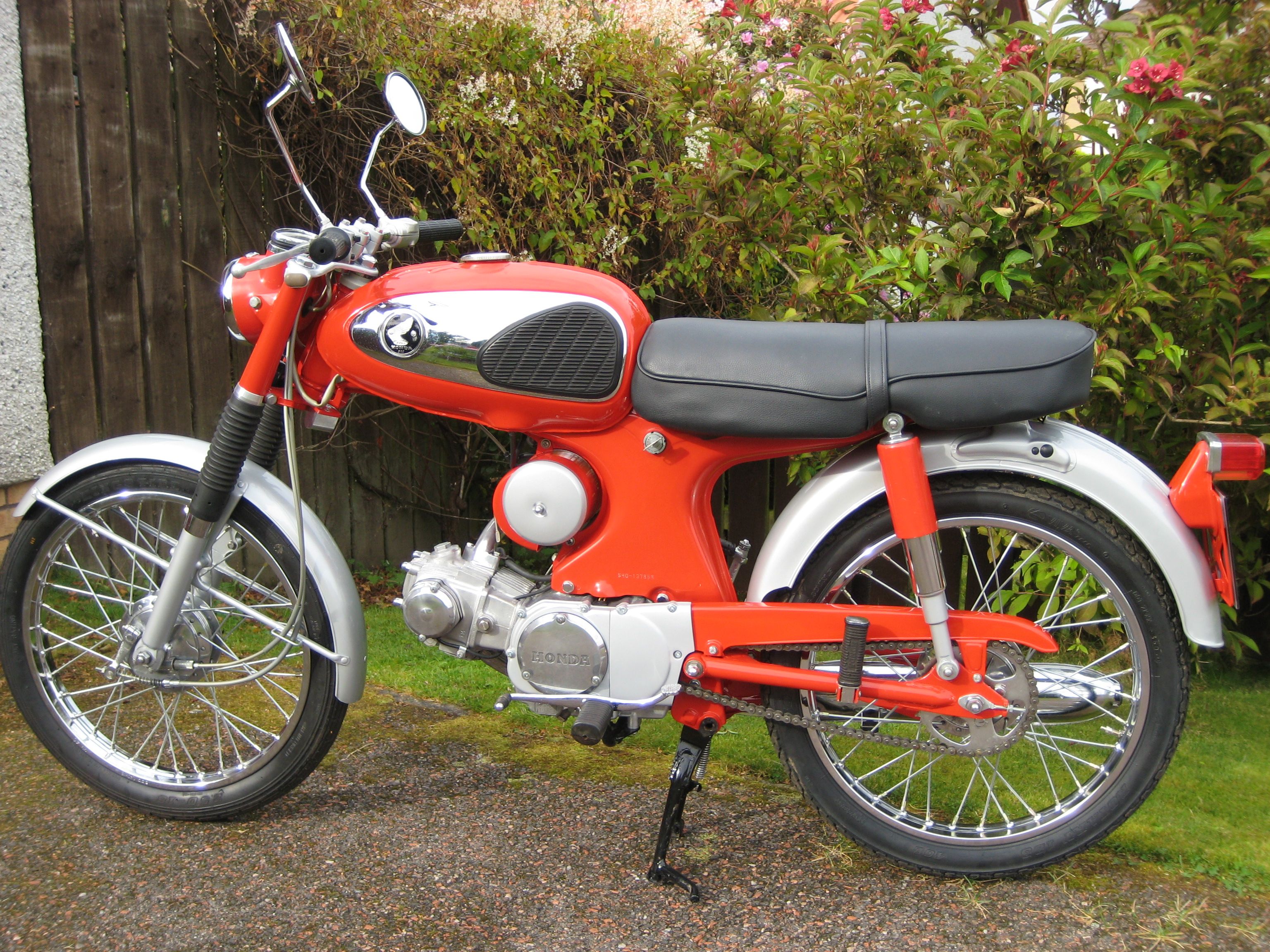 Bonhams Cars : 1967 Honda CS90 Frame no. S90 137859 Engine no. S90E 119327